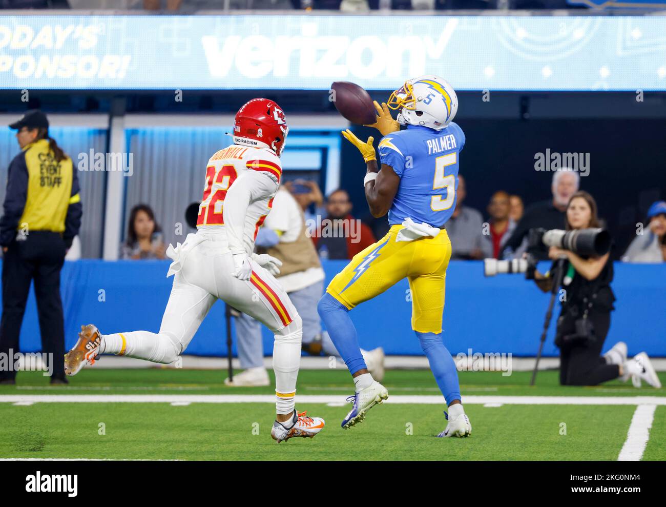 Joshua palmer chargers hi-res stock photography and images - Alamy