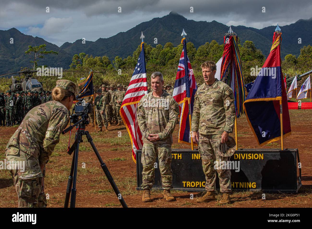 25th Infantry Division Command Sgt. Maj. Robert Haynie and 25th ...