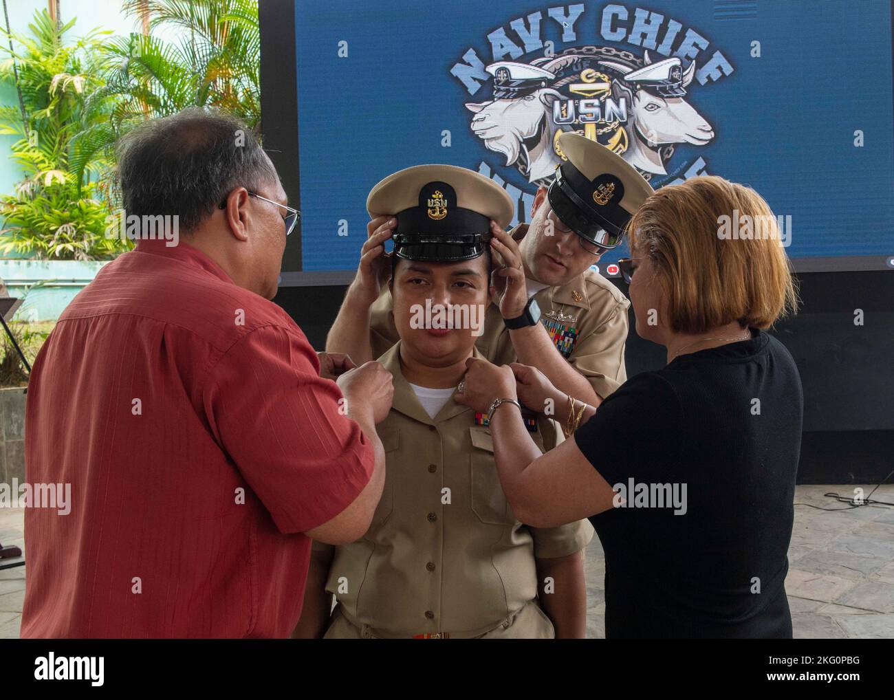 221021-N-HG389-0071 SINGAPORE (Oct. 21, 2022) Gary Seibel, a retired ...