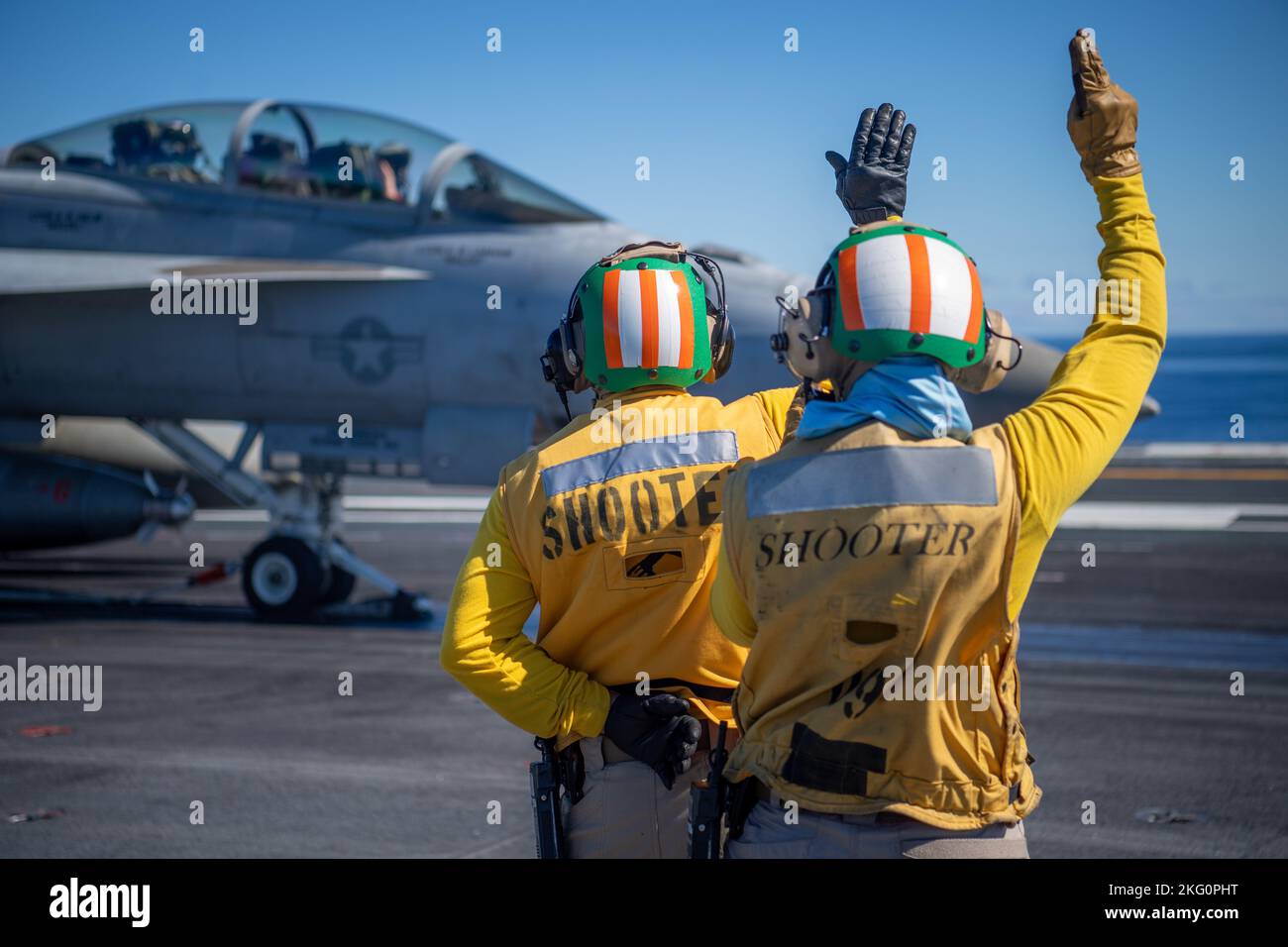 221020-N-DU622-1095 PACIFIC OCEAN (Oct. 20, 2022) Two shooters launch ...