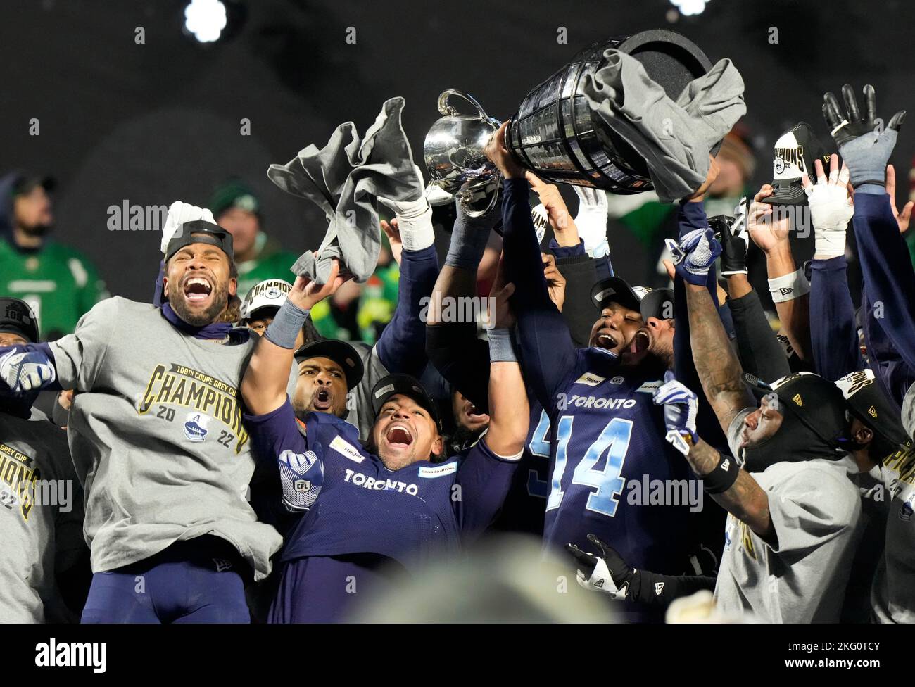 The Toronto Argonauts hoist the Grey Cup after defeating the Winnipeg ...