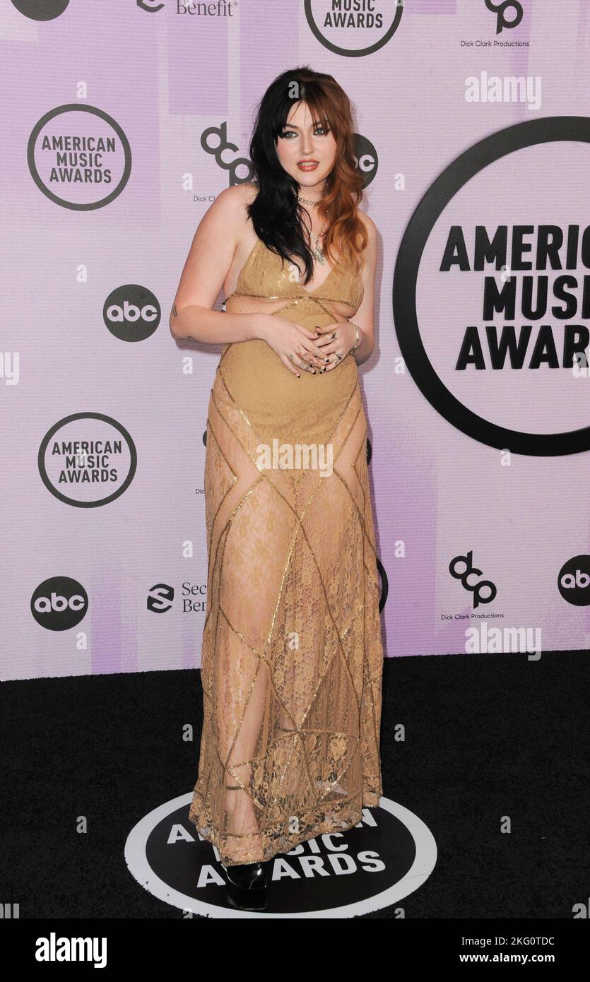 2022 american music awards part 2 hi-res stock photography and images ...