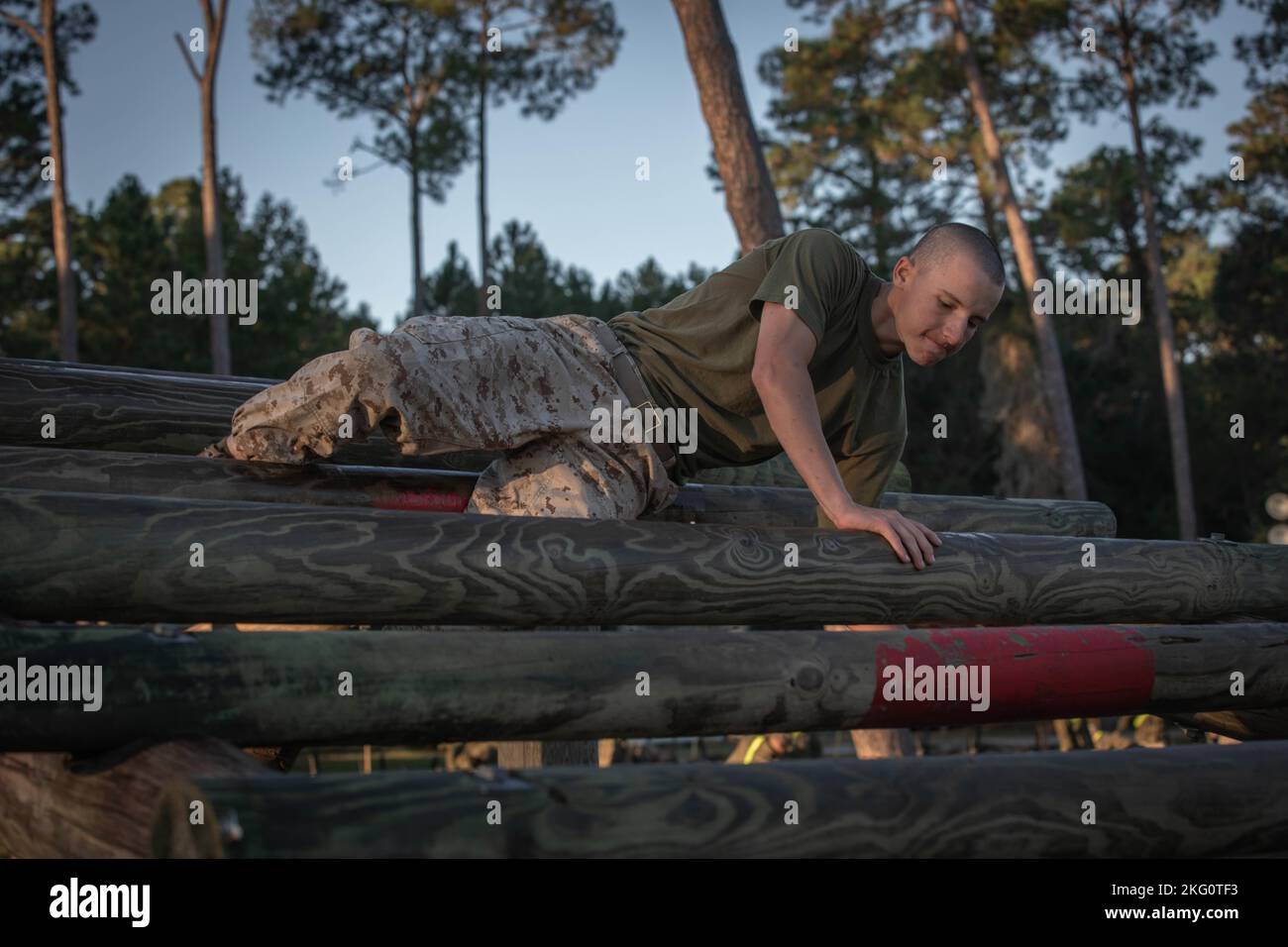 Recruits with Oscar Company, 4th Recruit Training Battalion, maneuver ...