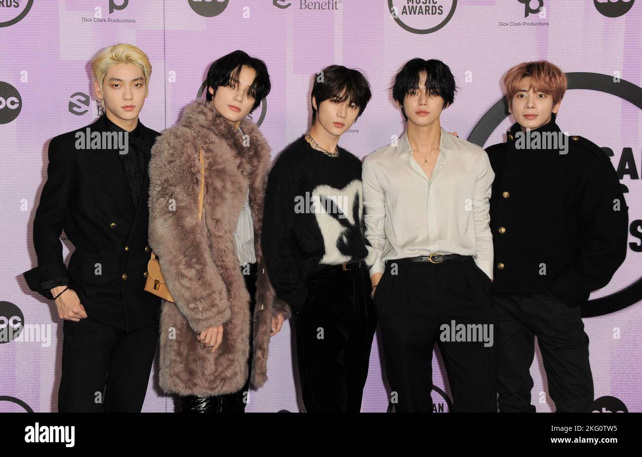 Los Angeles, CA. 20th Nov, 2022. Soobin, HueningKai, Beomgyu, Yeonjun, Taehyun at arrivals for ...