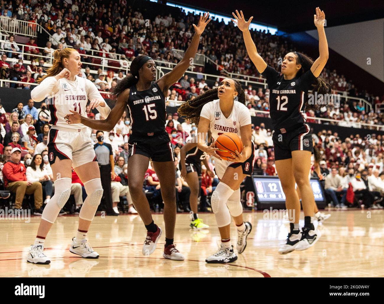 Maples Pavilion Stanford, CA. 20th Nov, 2022. CA, U.S.A. Stanford guard ...