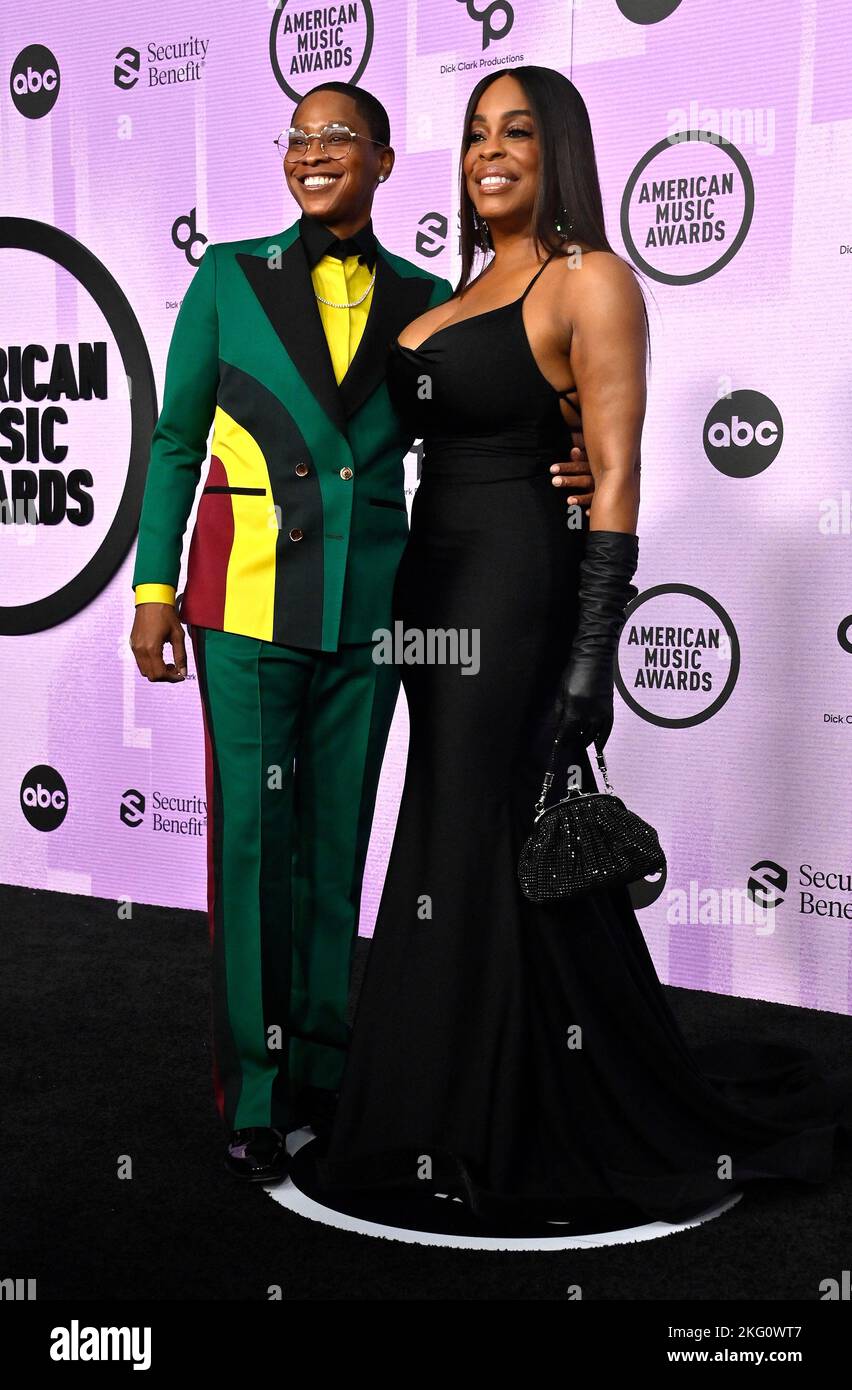 Los Angeles, United States. 20th Nov, 2022. (L-R) Jessica Betts and ...