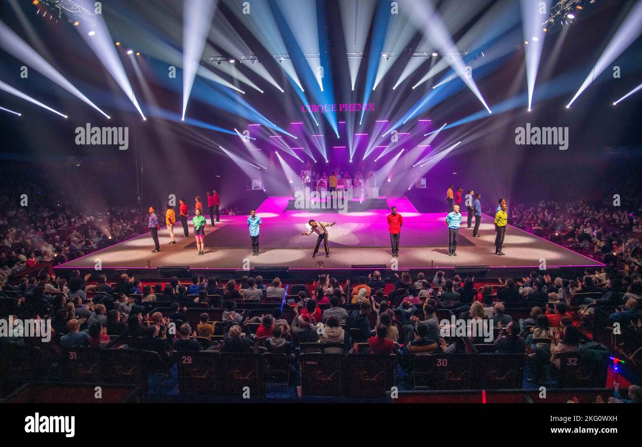 South African circus ZipZap performing their show Rhapsodie with Phenix ...