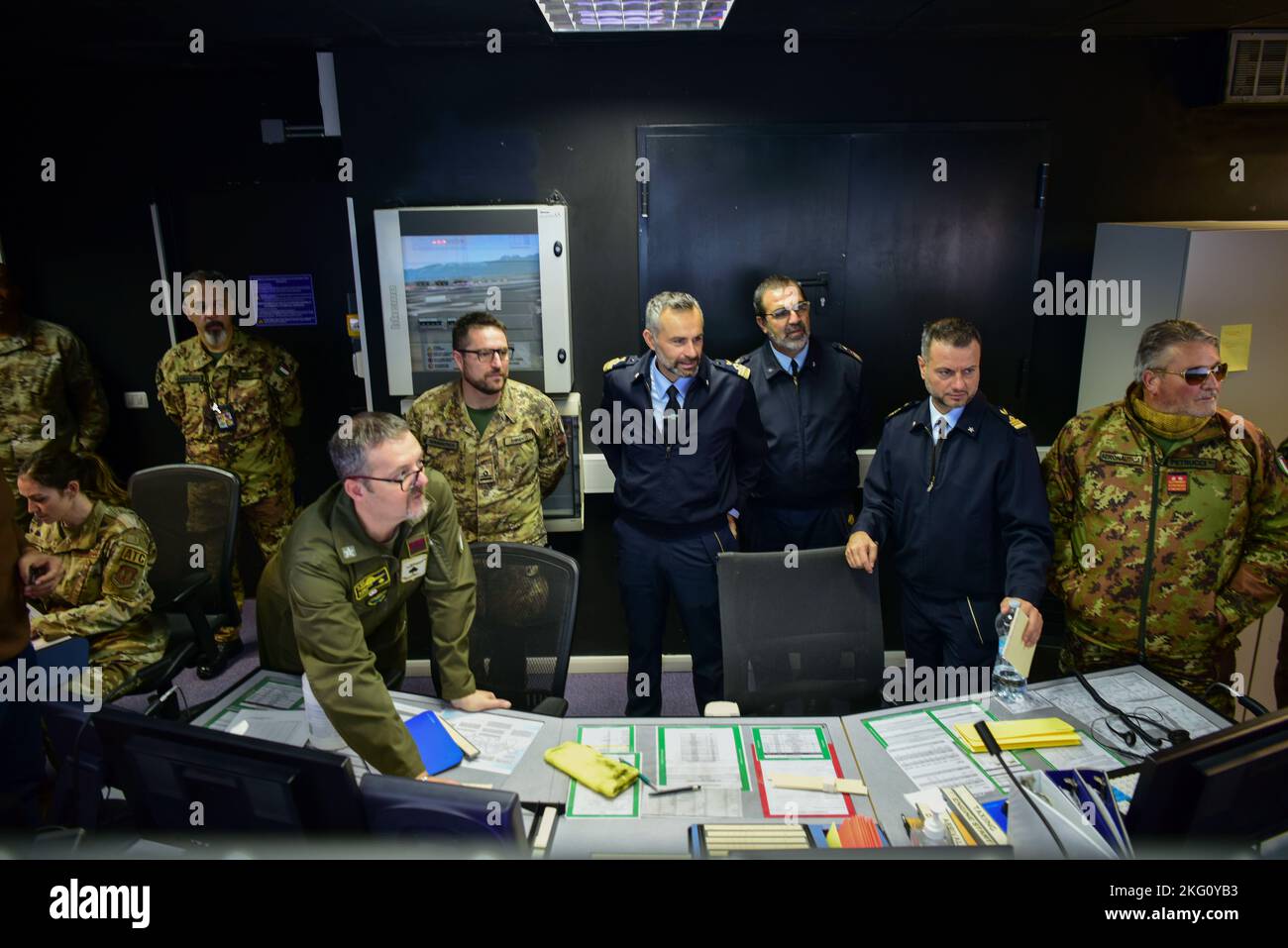 Leadership militare hi-res stock photography and images - Alamy