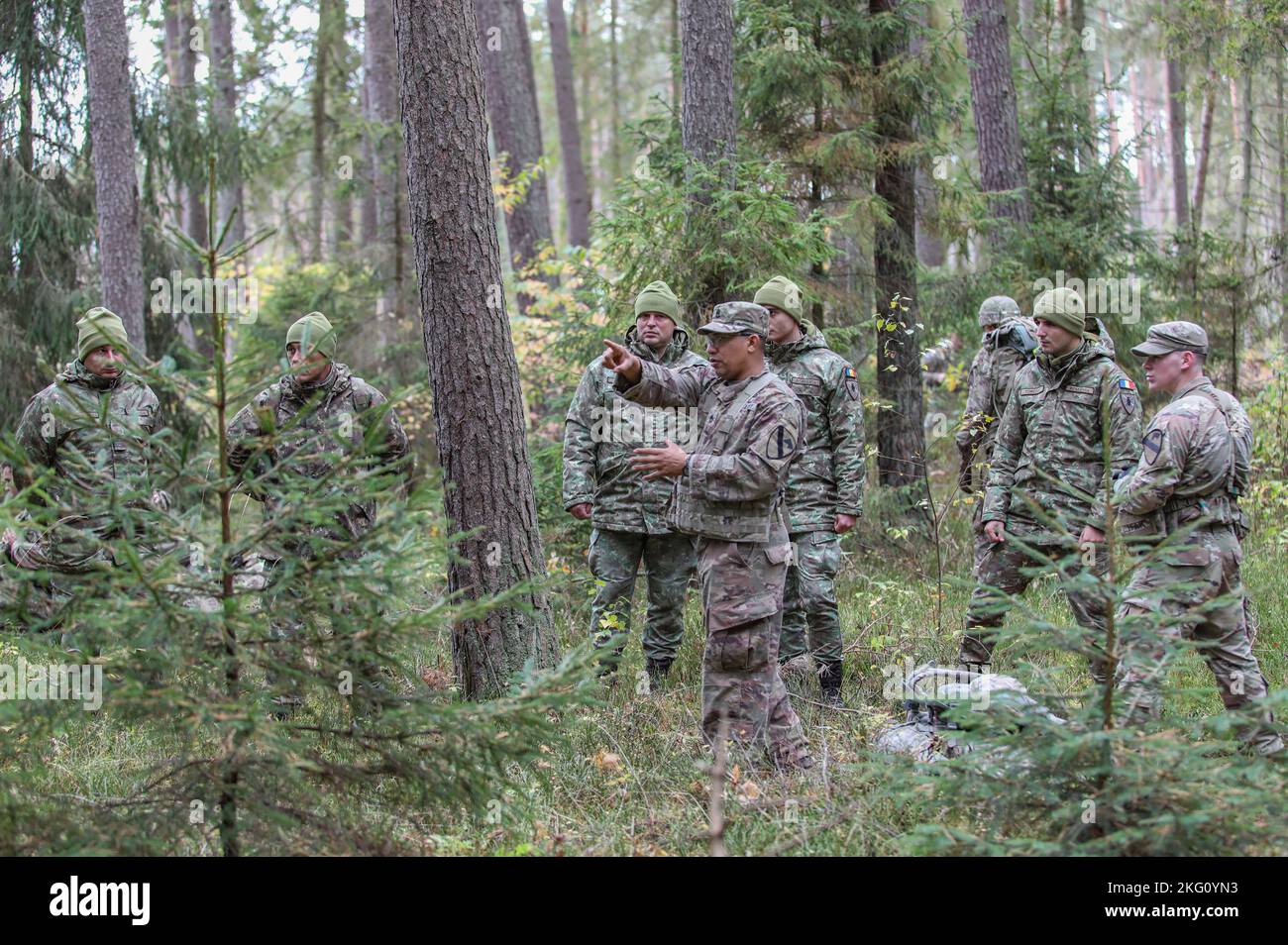U.S. Soldiers assigned to Chaos Company, 3rd Battalion, 8th Cavalry ...