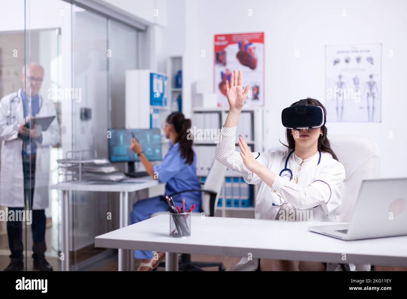 Innovations in medicine healthcare hi-res stock photography and images ...