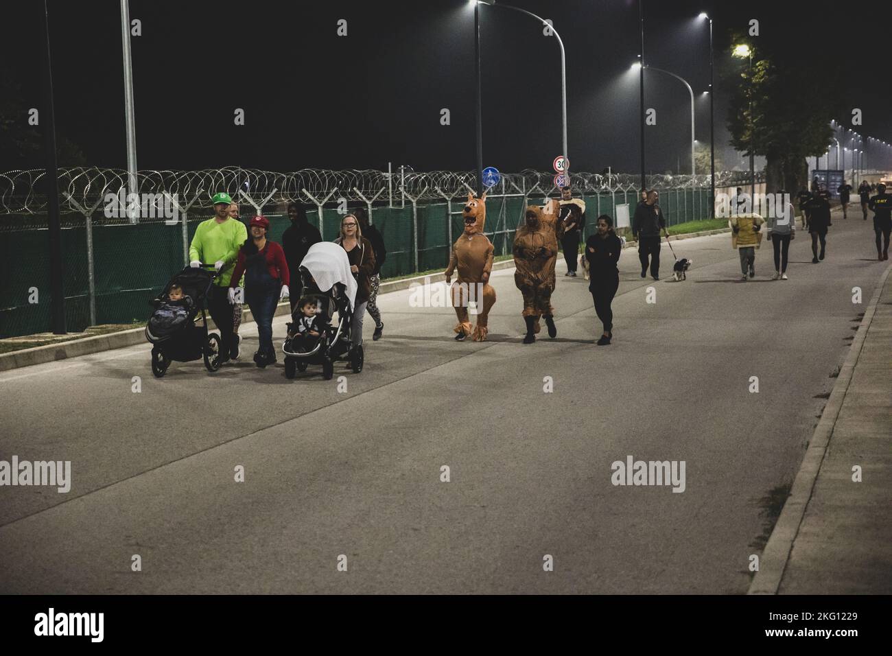 U.S. Army Soldiers with the U.S. Army Southern European Task Force ...