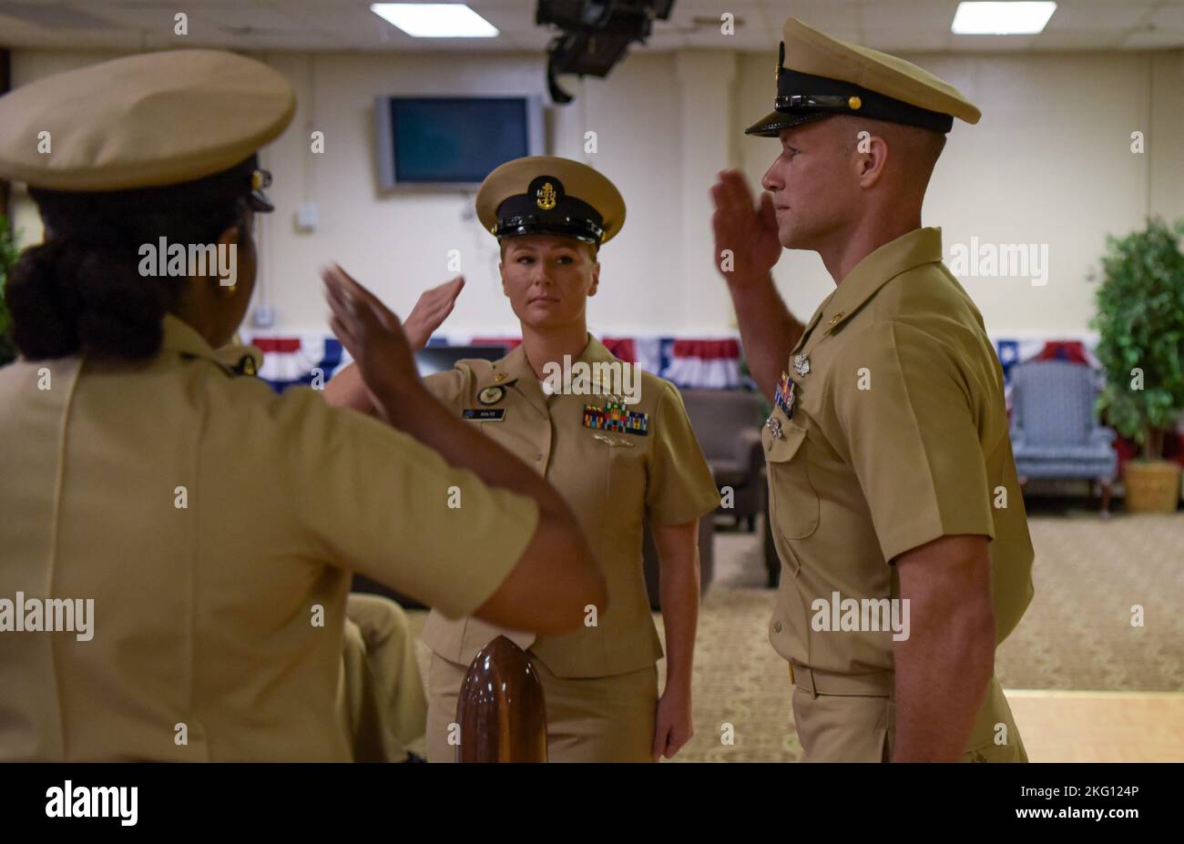 221021-N-EJ241-1093 DIEGO GARCIA, British Indian Ocean Territory (Oct. 21, 2022) – Chief Builder ...