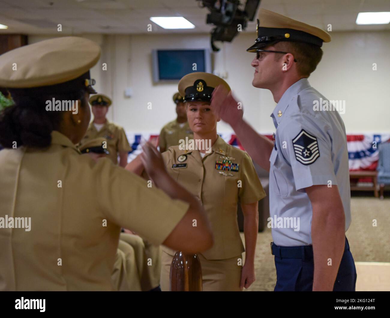221021-N-EJ241-1135 DIEGO GARCIA, British Indian Ocean Territory (Oct ...