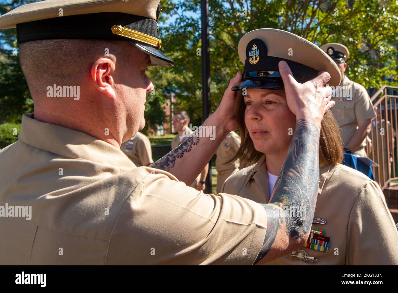 NORFOLK (Oct. 21, 2022) Chief Intelligence Specialist Kelly Mangi dons ...