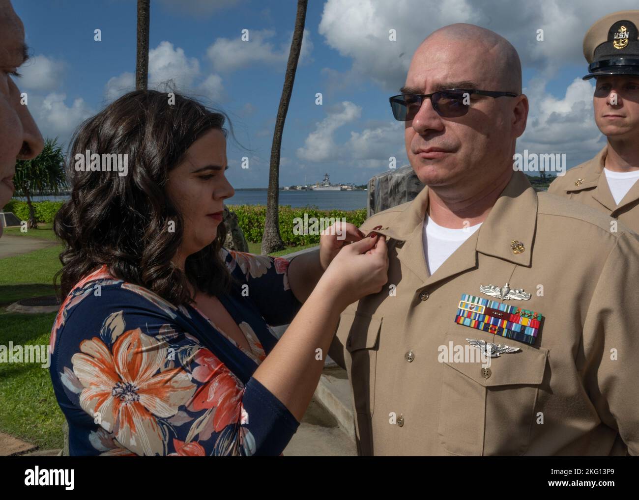 221021-N-MH811-1037 JOINT BASE PEARL HARBOR-HICKAM (October 21, 2022) -- Twenty-eight new chief ...