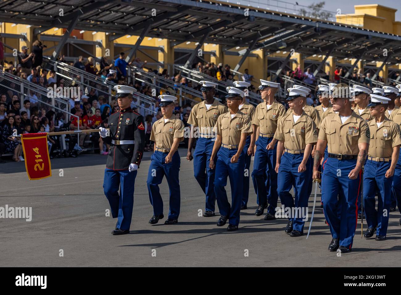 New U.S. Marines from Echo Company, 2nd Recruit Training Battalion ...
