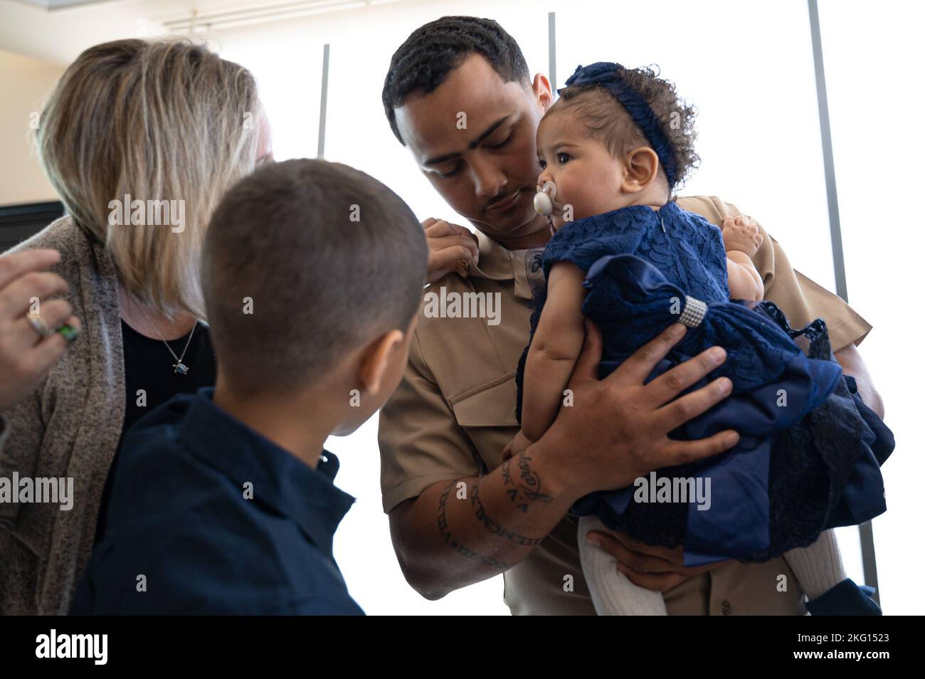 Pinning cermony hi-res stock photography and images - Alamy