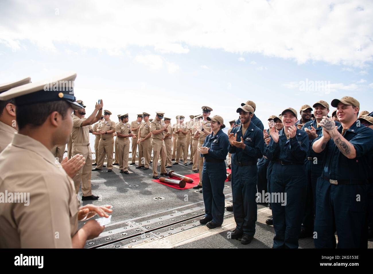 221021-N-YV347-2320 PACIFIC OCEAN (Oct. 21, 2022) U.S. Navy Sailors ...