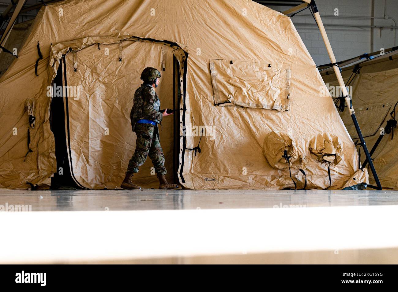 Rapid deployment tents hi-res stock photography and images - Alamy