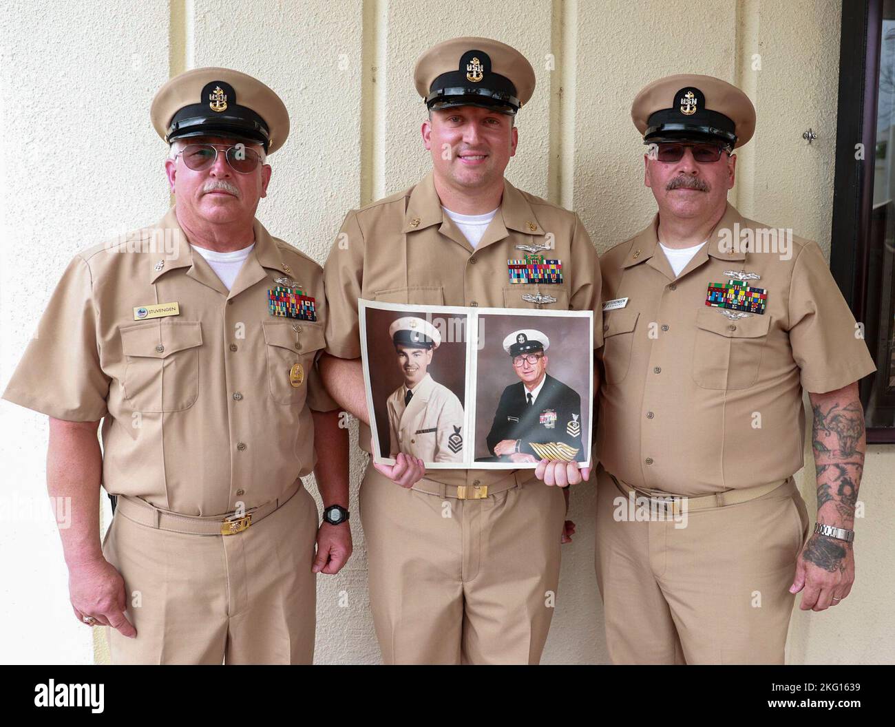 Aviation radioman hi-res stock photography and images - Alamy