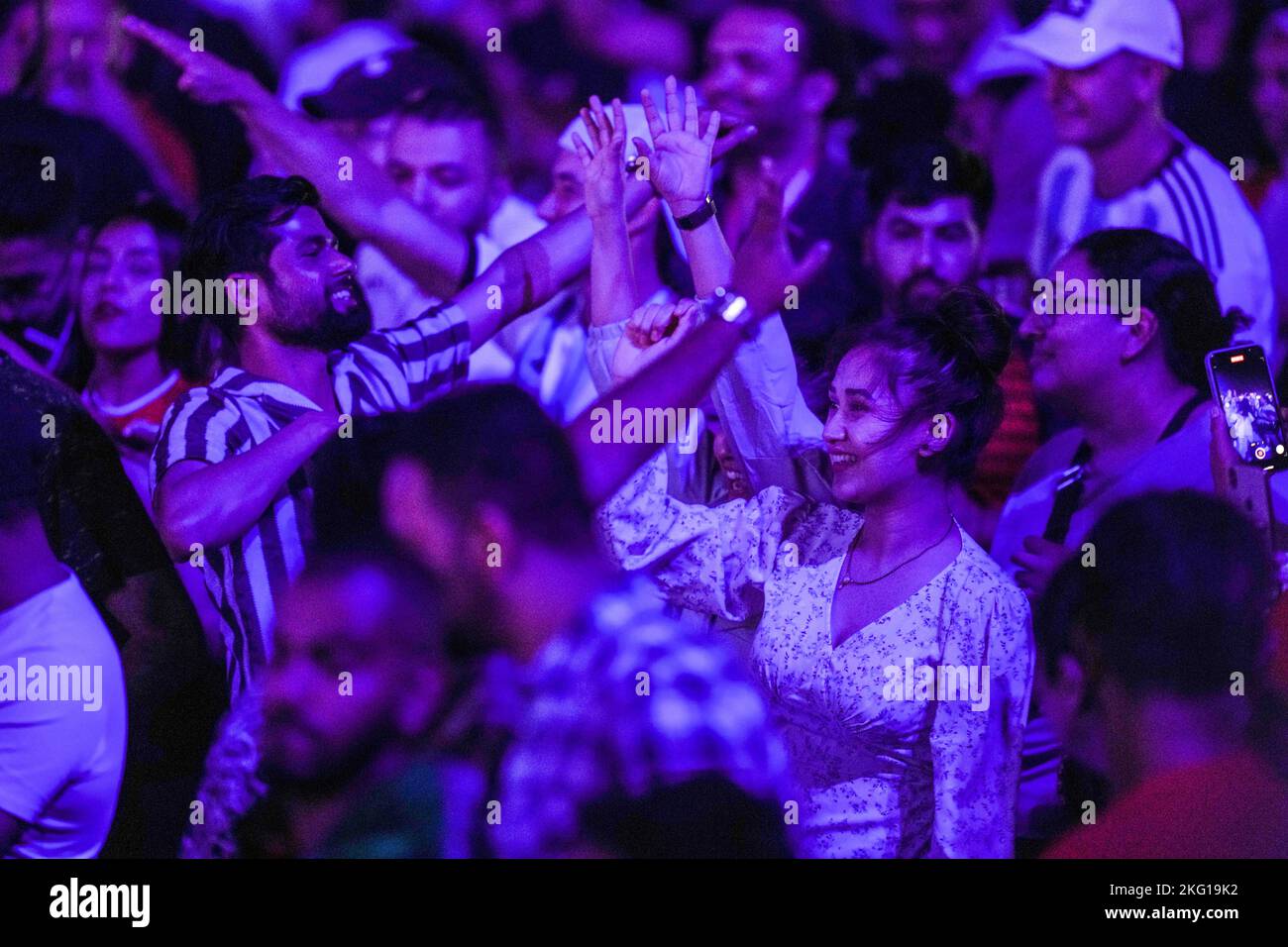 Katar 2022 fifa world cup fans hi-res stock photography and images - Alamy