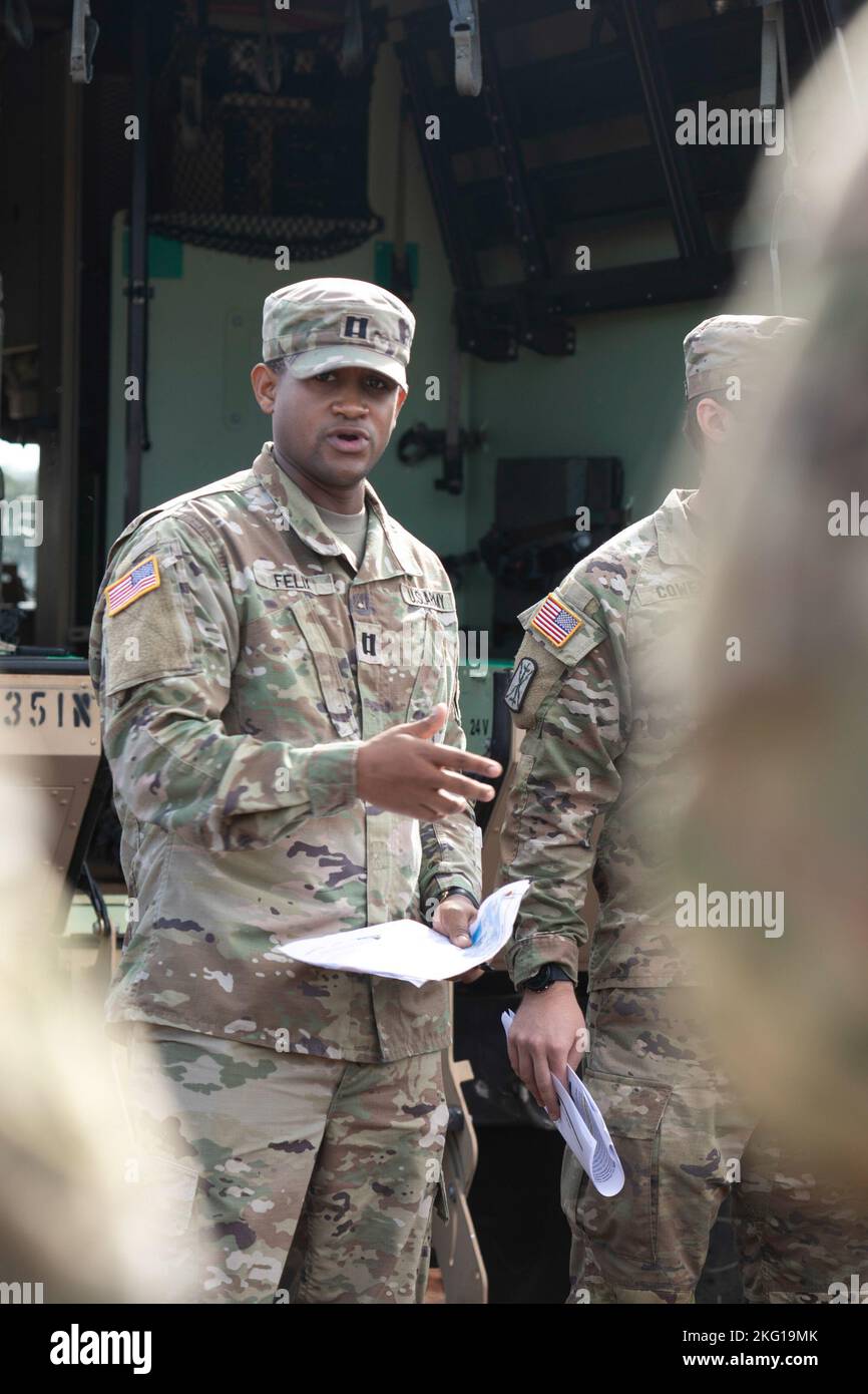 U.S. Army Soldiers from Operations Group (OPSGRP), National Training ...