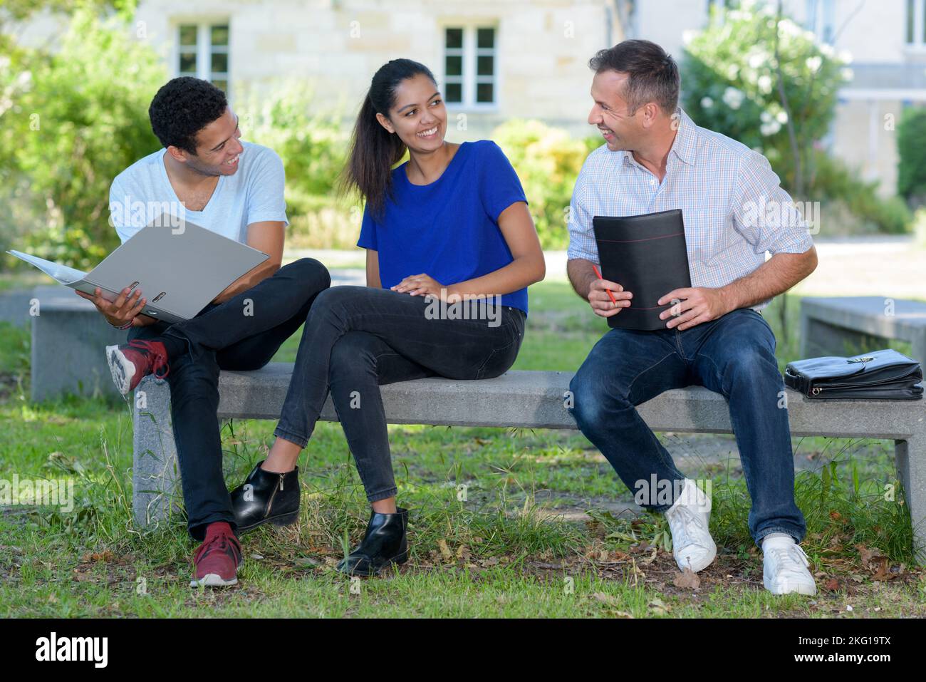 international students learning together outside Stock Photo - Alamy