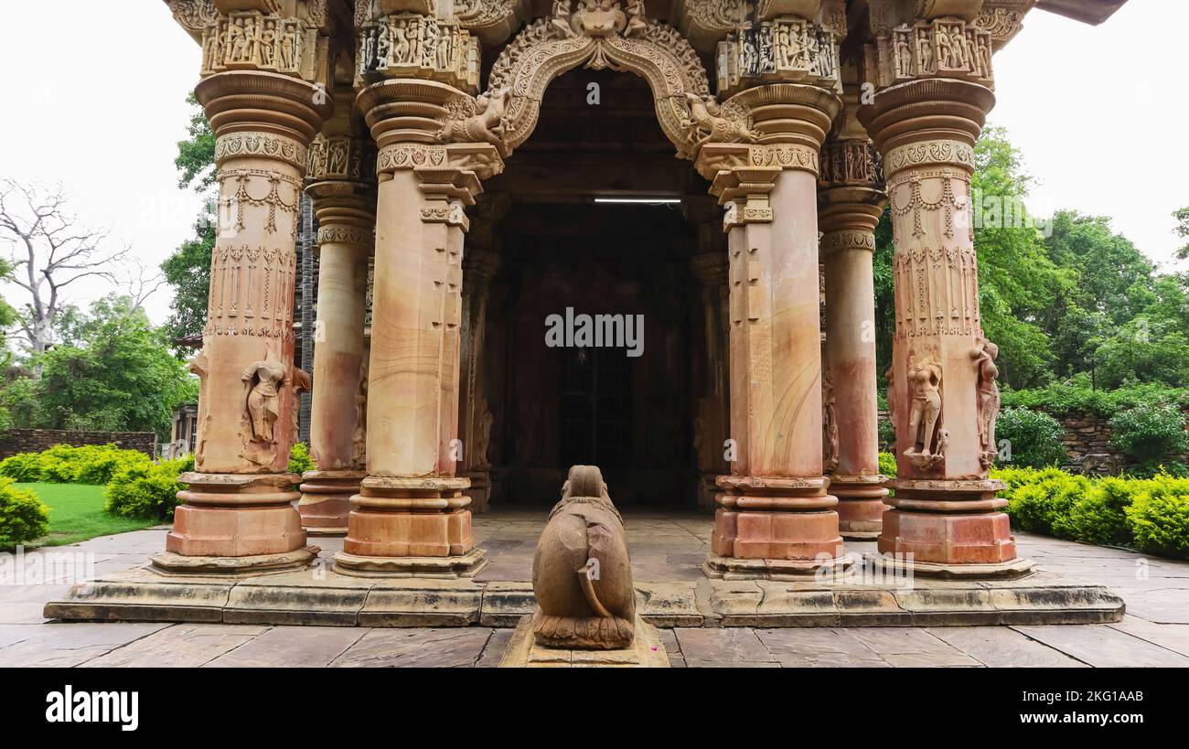 Nandi bull at makara entrance arch of Ghateshwara Mahadeva temple ...