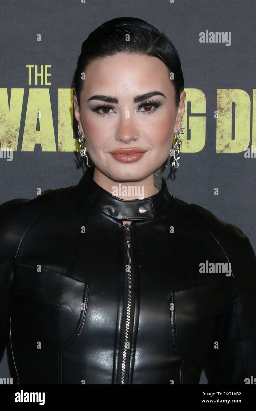 Los Angeles, CA. 20th Nov, 2022. Demi Lovato at arrivals for The Walking Dead Live: The Finale ...
