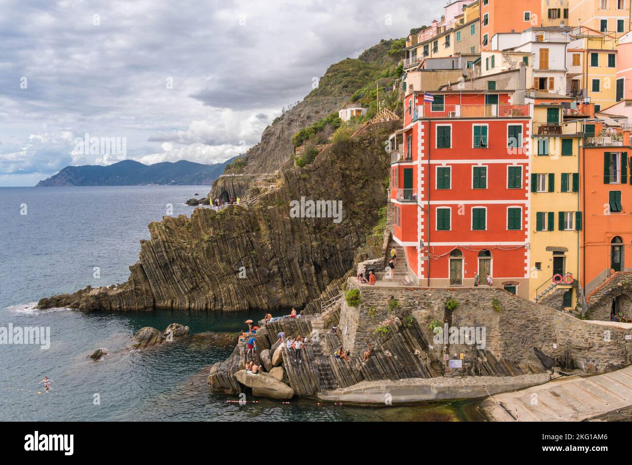 Strangely deformed rock formations caused by a continental plate ...