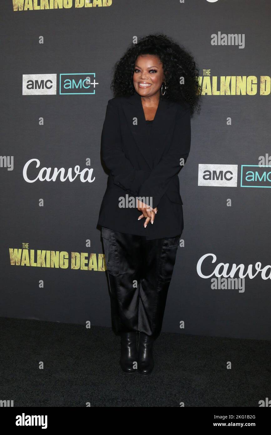 Los Angeles, CA. 20th Nov, 2022. Yvette Nicole Brown at arrivals for ...