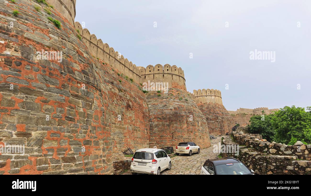 Protection round bastions hi-res stock photography and images - Alamy