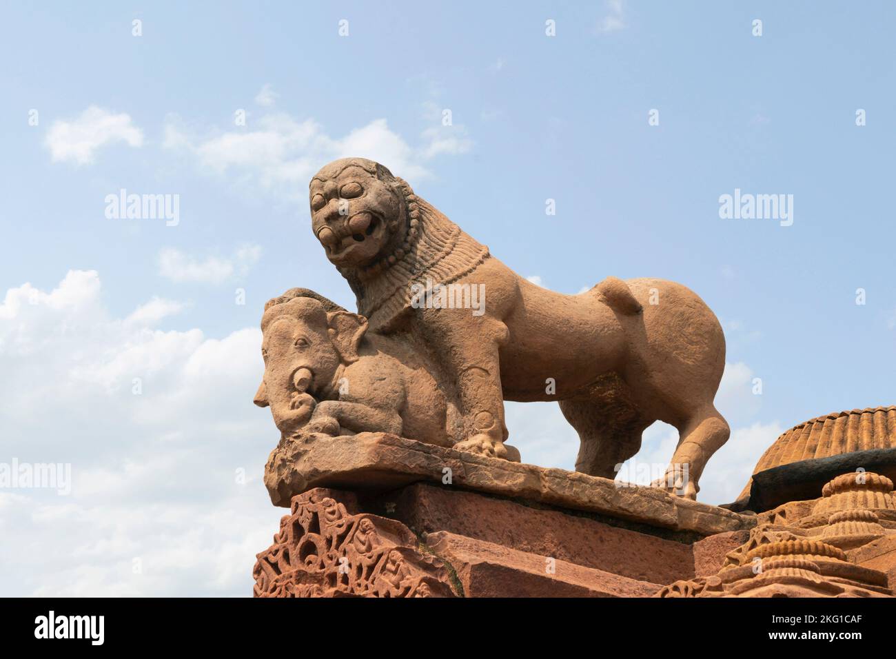 Sculpture of mythical lion and elephant on the top of the Mahadeva ...
