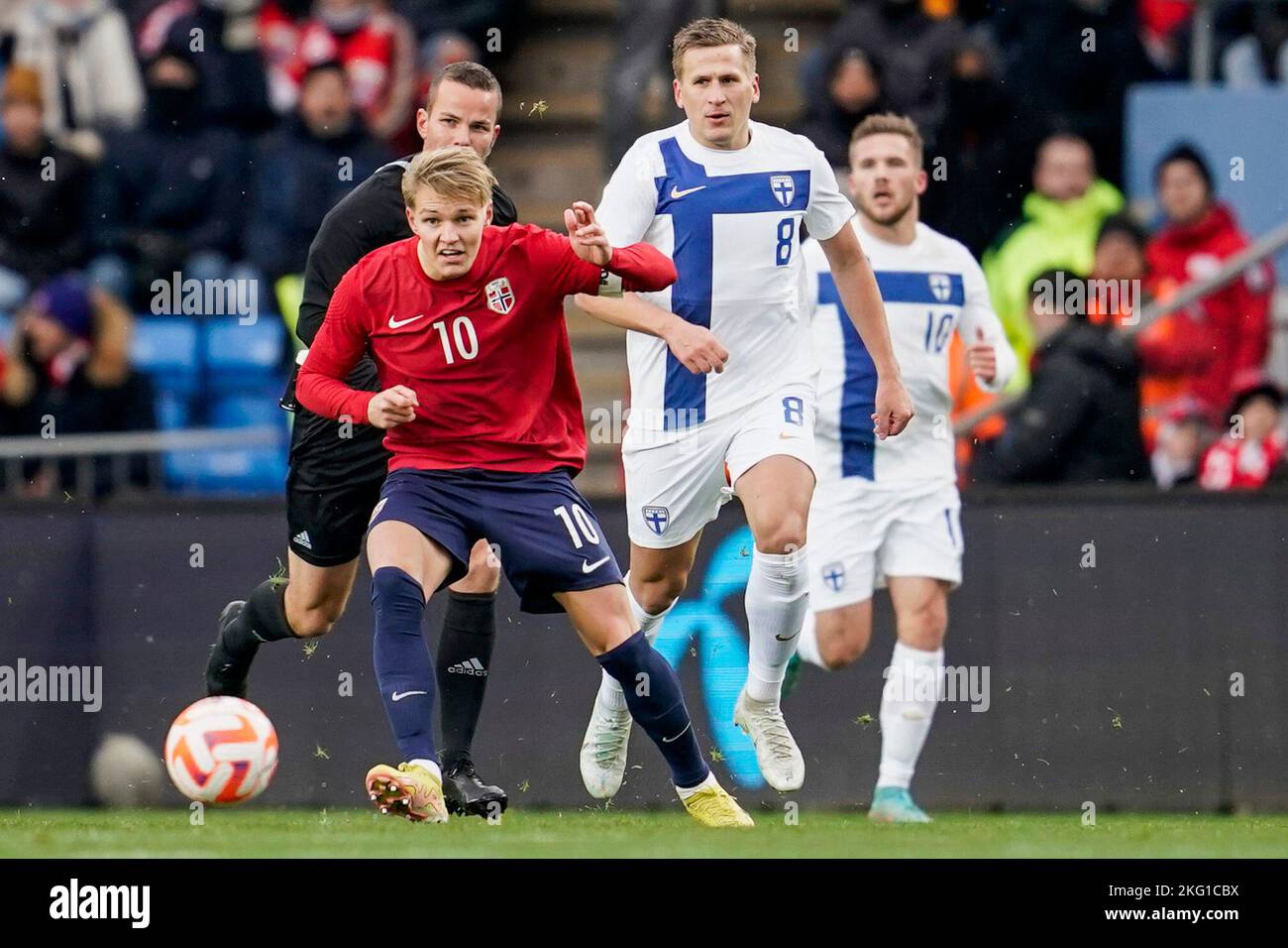 Oslo 20221120.Norway's Martin Ødegaard and Finland's Robin Lod during ...