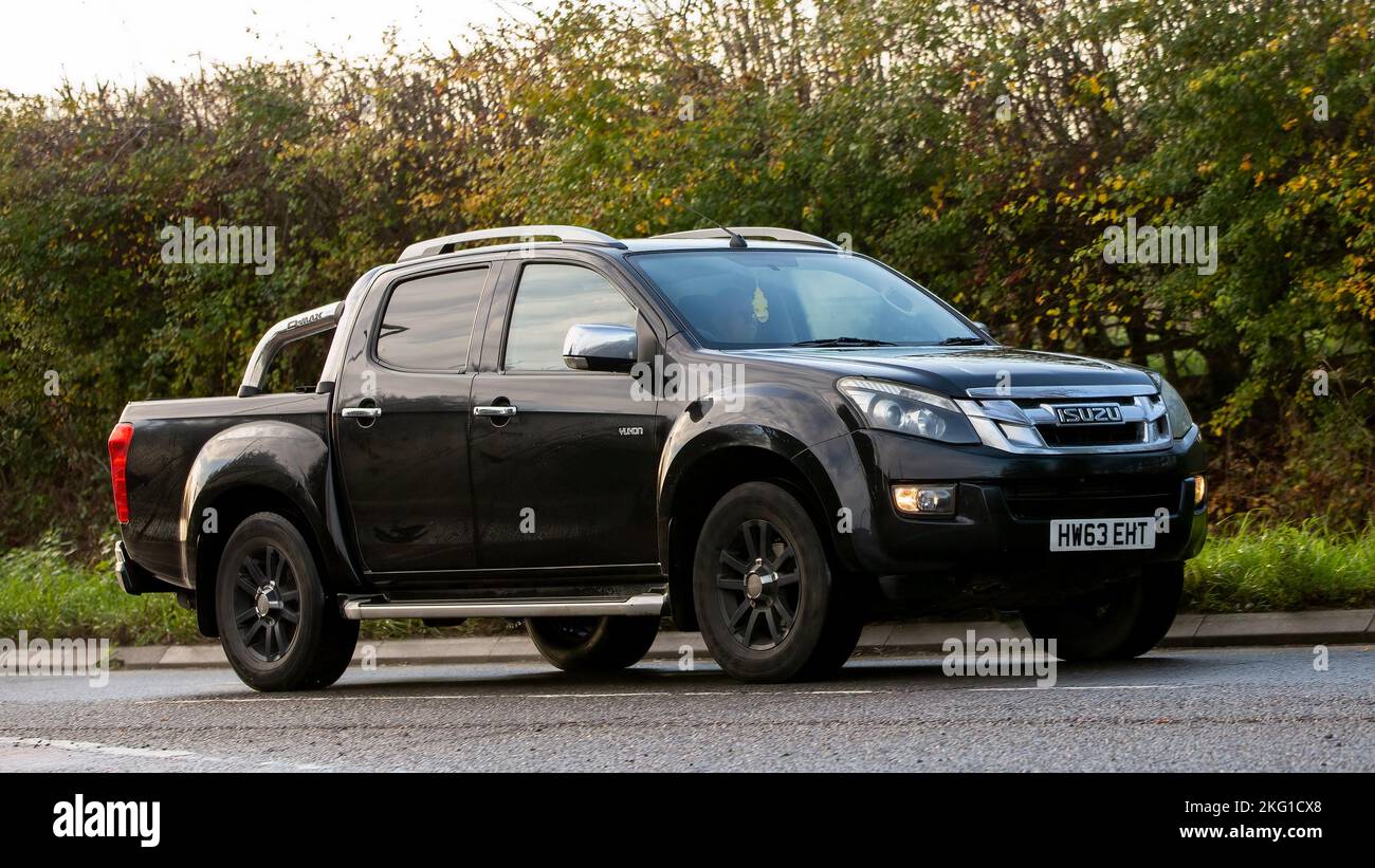 Isuzu Space Cab Bushwacker