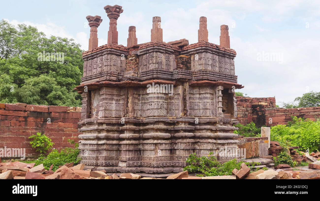 Ruined temple hi-res stock photography and images - Alamy