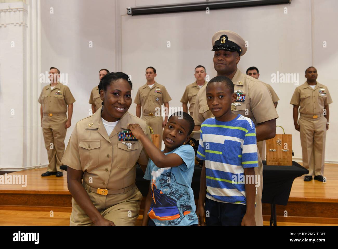 221021-N-ON904-1092 YOKOSUKA, Japan - (Oct. 21, 2022) Families and ...