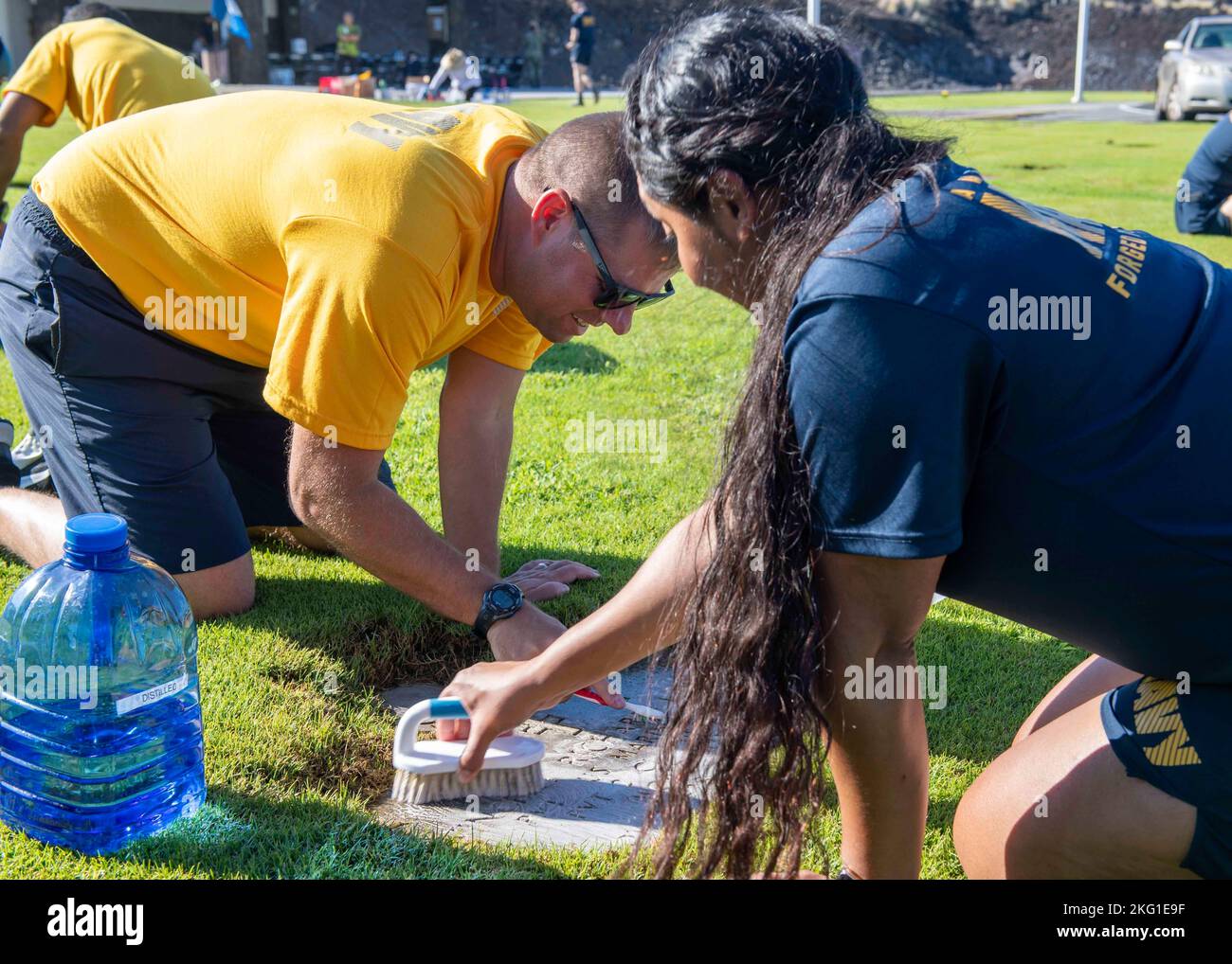 221022-N-OA516-1053 KAILUA-KONA, HAWAII (Oct. 22, 2022) – Cmdr. Dave ...
