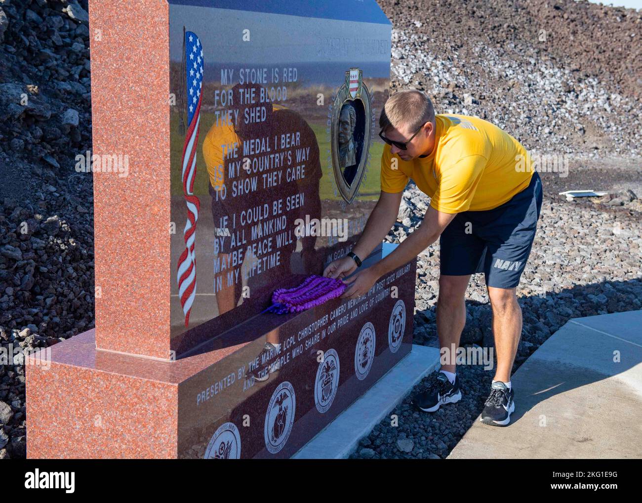 221022-N-OA516-1015 KAILUA-KONA, HAWAII (Oct. 22, 2022) – Cmdr. Dave ...