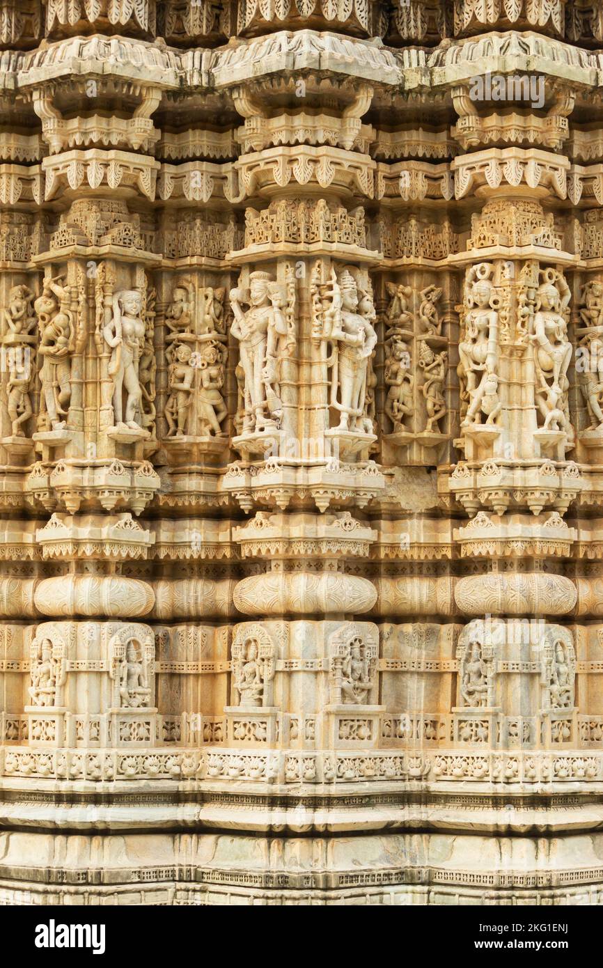 Sculptures of Dancing Girl on the Neminath Jain Temple, Ranakpur ...