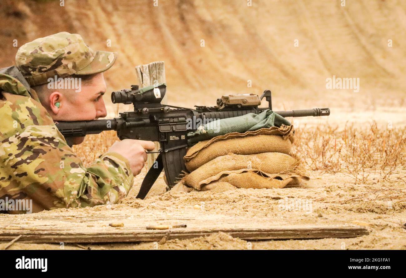 New Jersey Army National Guard Soldiers, with 1-114th Infantry Regiment ...