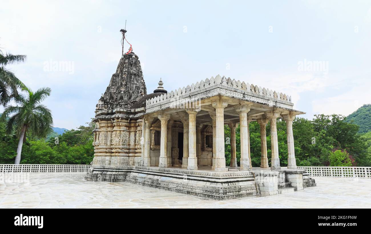 Parshwanath consists of small pillared outer courtyard that leads to ...