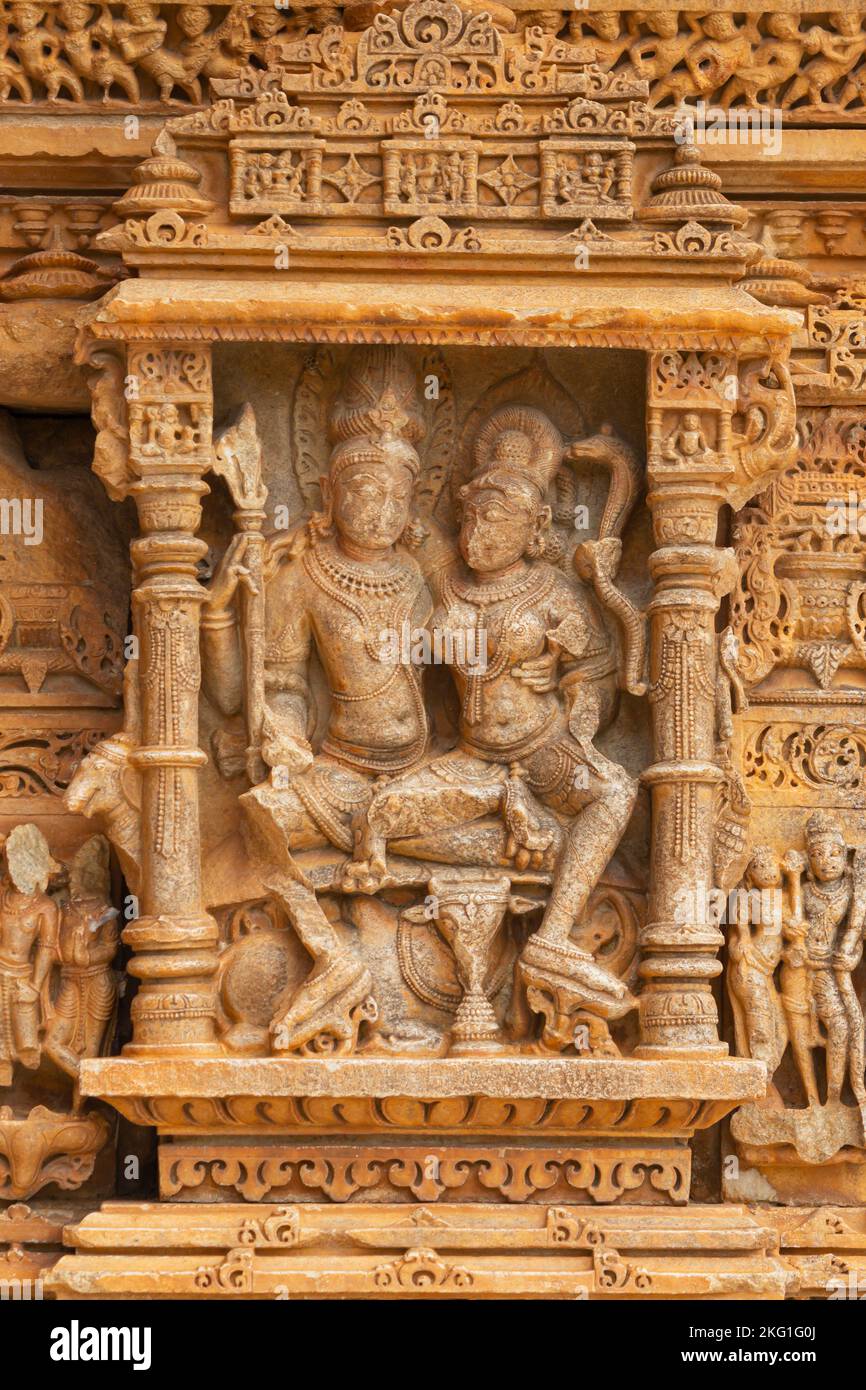 Sculpture of Lord Shiva and Parvati on the Sas Bahu or Sahastra Bahu ...