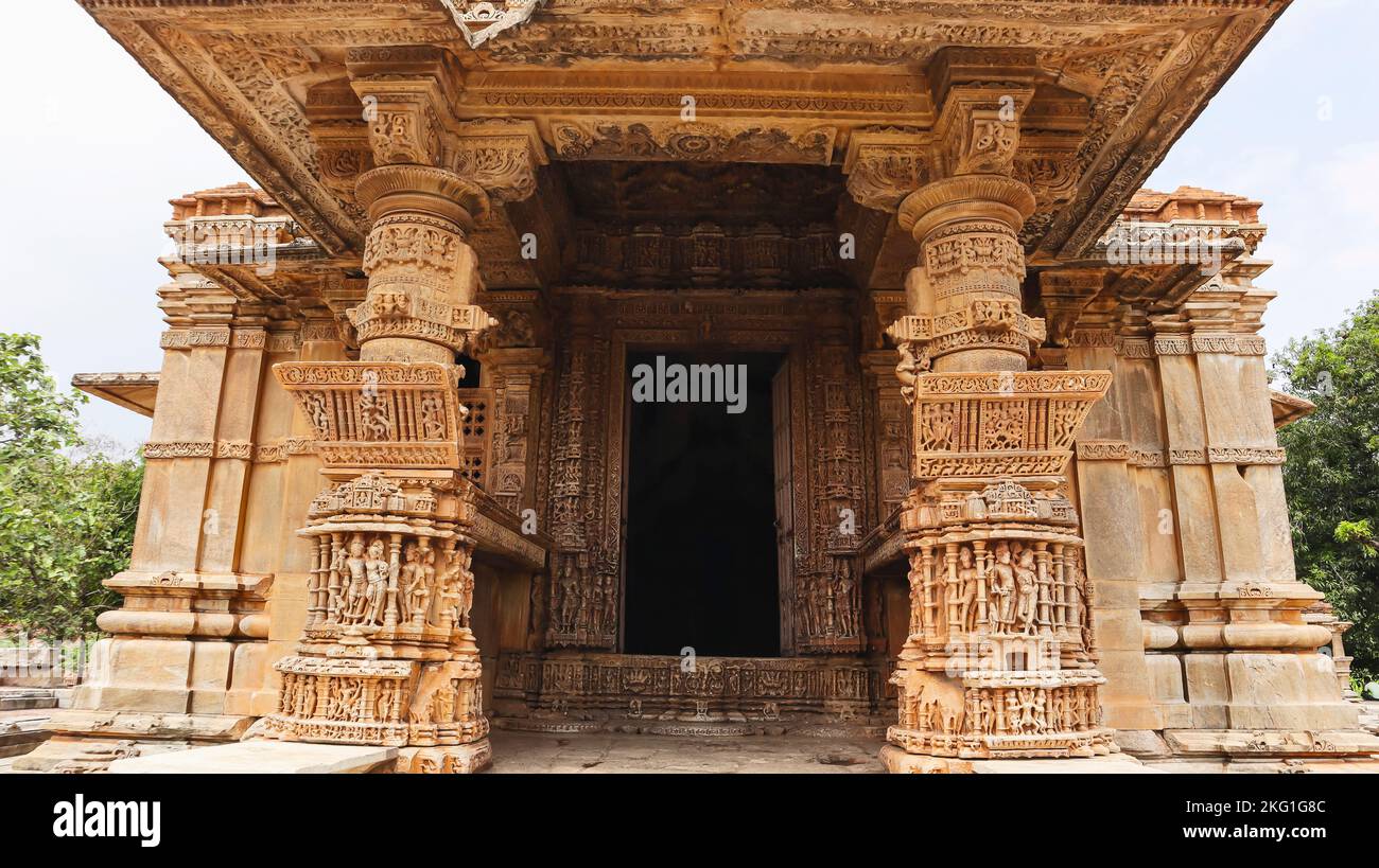 Carved Entrance of Sas Bahu or Sahastra Bahu Temple, Nagda, Rajasthan ...