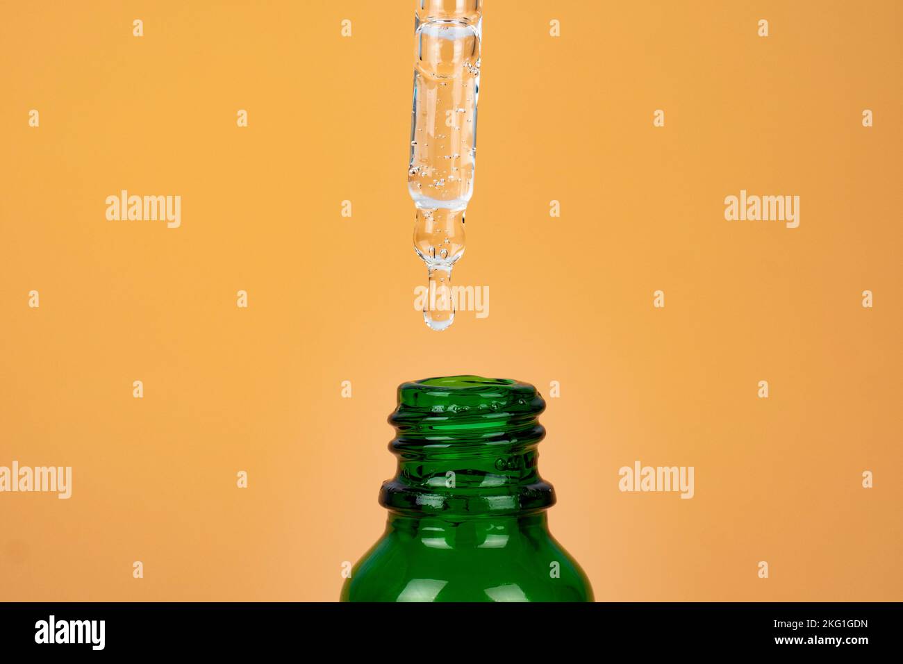 Drip medicine from pipette on hi-res stock photography and images - Alamy