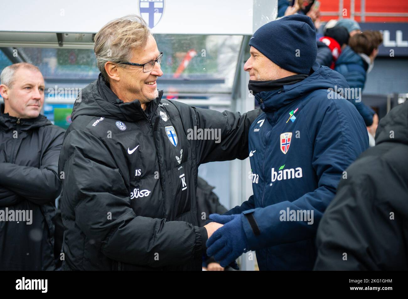 Oslo, Norway. 20th Nov, 2022. Head coach Markku Kanerva (L) of Finland ...