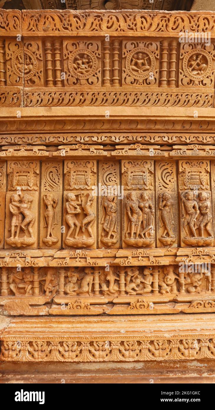 Carvings of couple on the Sas Bahu or Sahastra Bahu Temple, Nagda ...