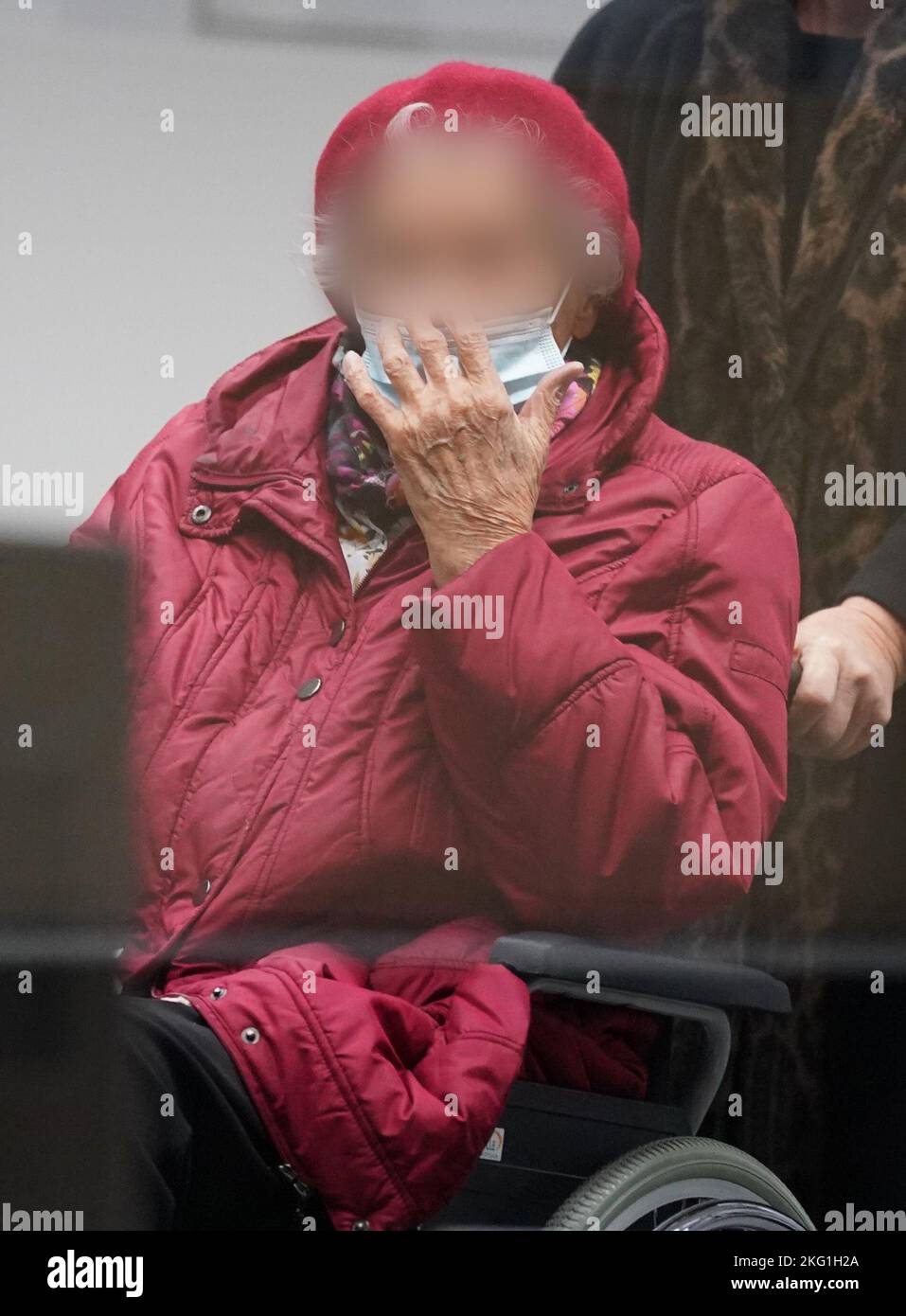 Itzehoe, Germany. 21st Nov, 2022. The defendant Irmgard F. is brought ...