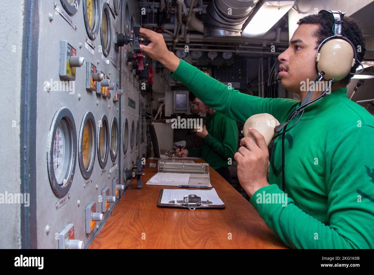 221021-N-RQ159-1037 PHILIPPINE SEA (Oct. 21, 2022) Aviation Boatswain’s ...