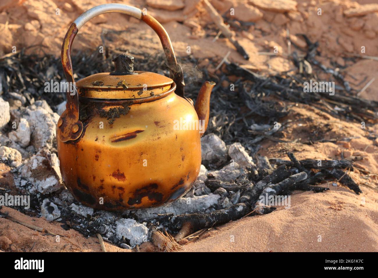 tea cooking on hot coals Stock Photo - Alamy